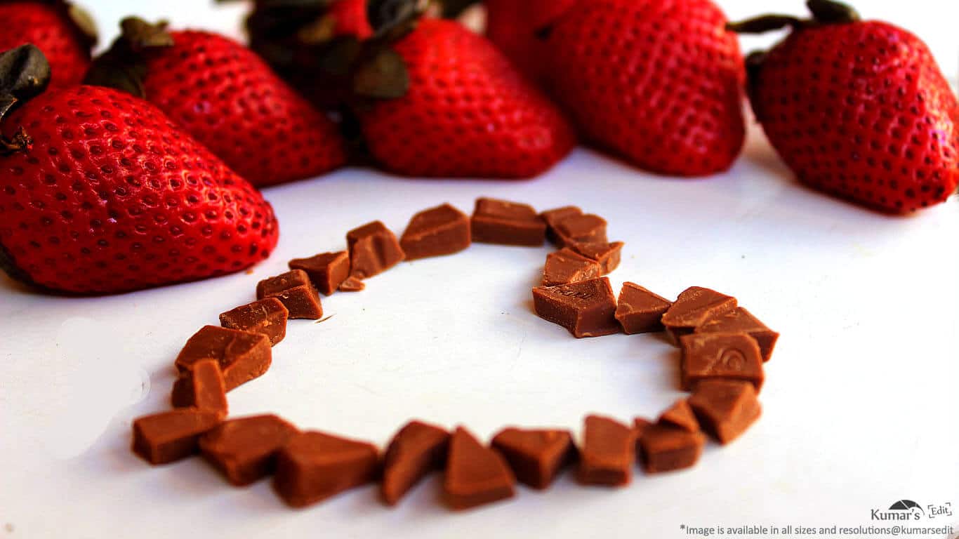 Valentine’s Day Treats: Chocolate Covered Strawberries – mychocolate ...